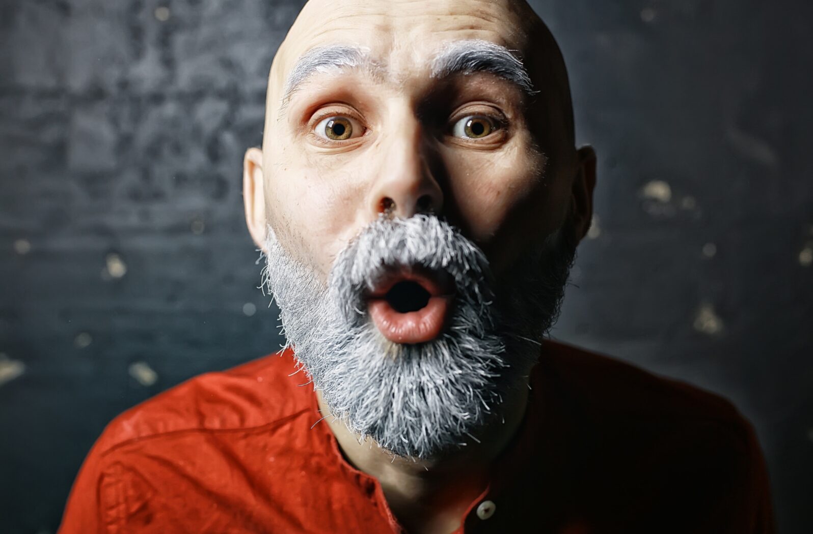 Moderner Bart mit Glatze: Der beste Style für Glatzenträger