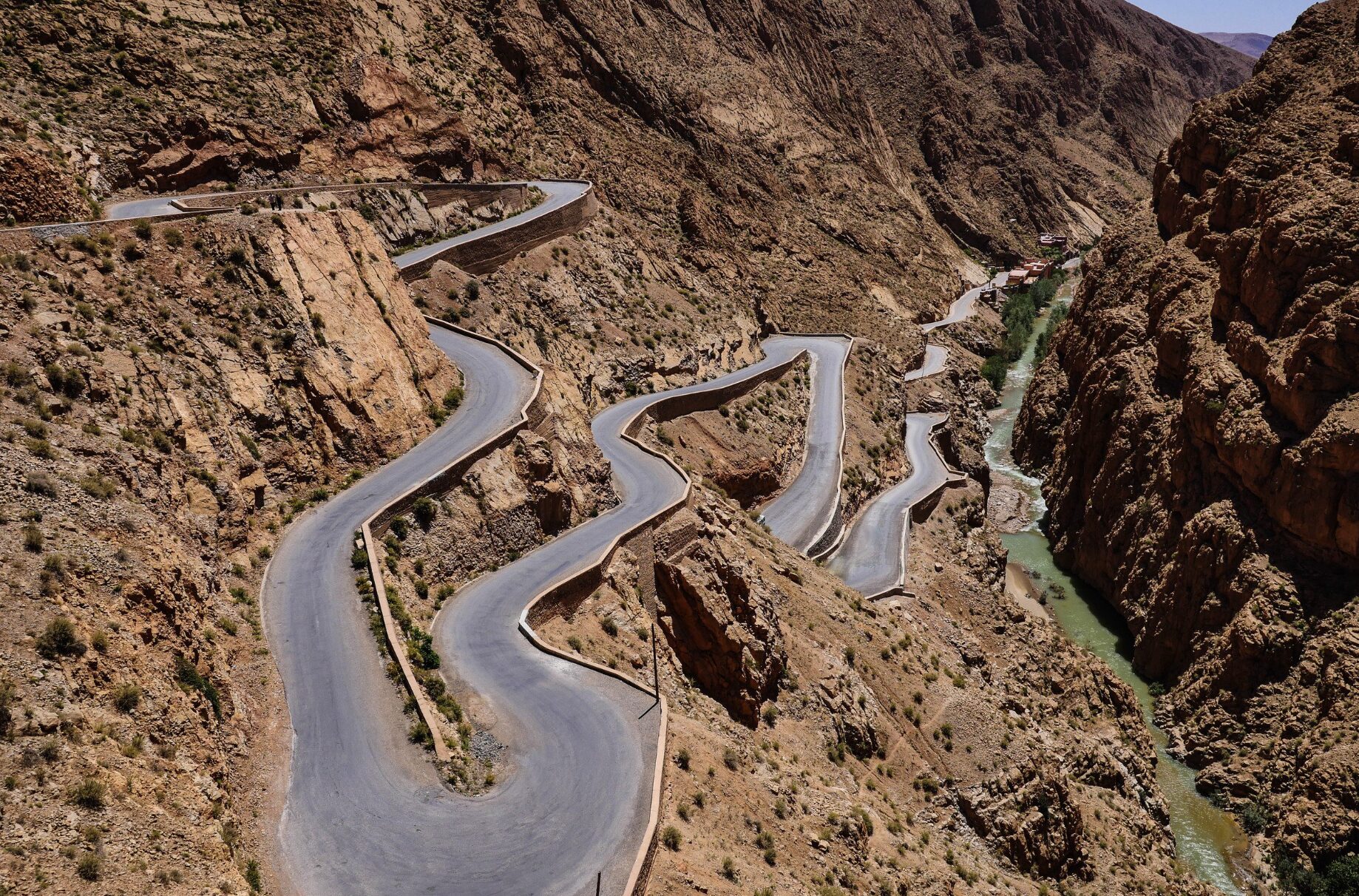 Gefährlichste Straße der Welt: Top 10 riskante Routen 2025